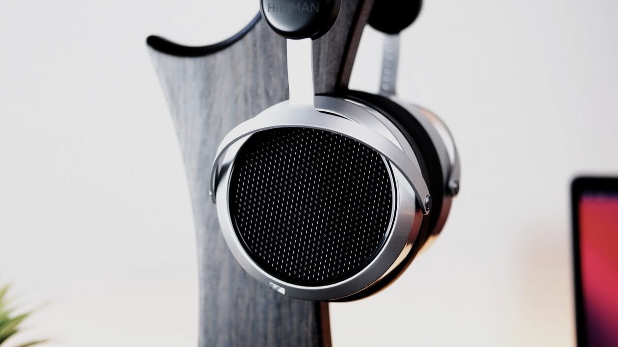 What is a Soundstage? A Beginner's Guide to Understanding This Crucial ...